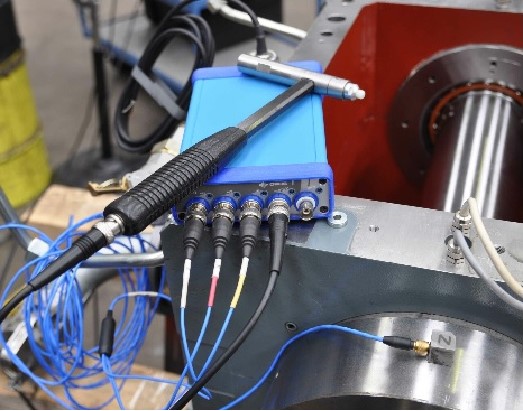 USB 便携式4通道FFT分析仪OROS O4 | TOYO CHINA